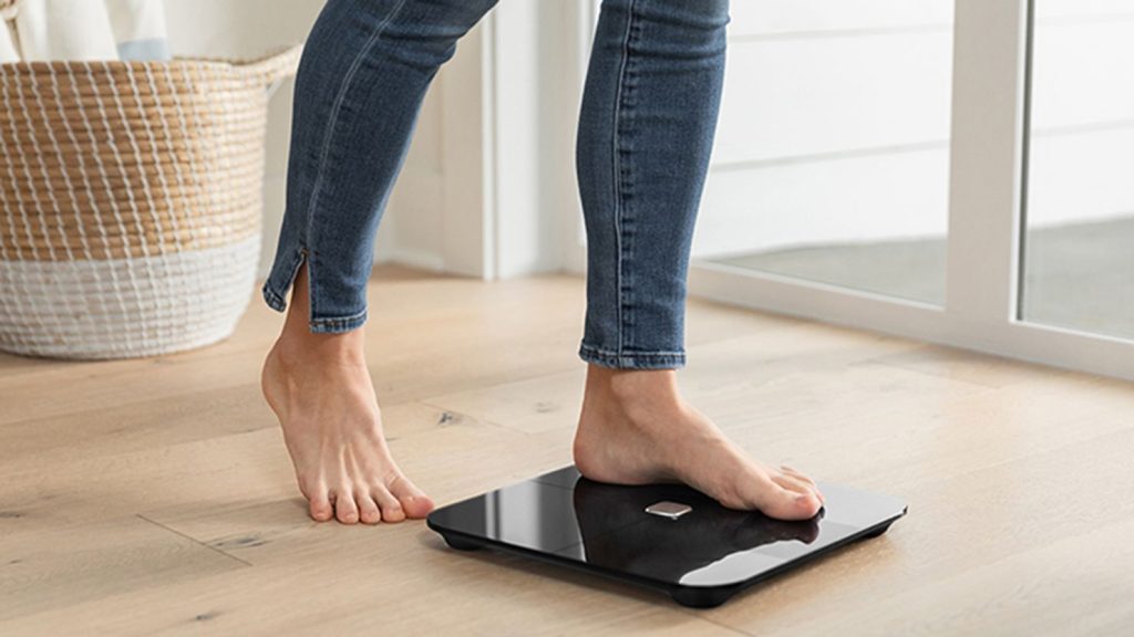 How Do Smart Scales Work for Weight Tracking?